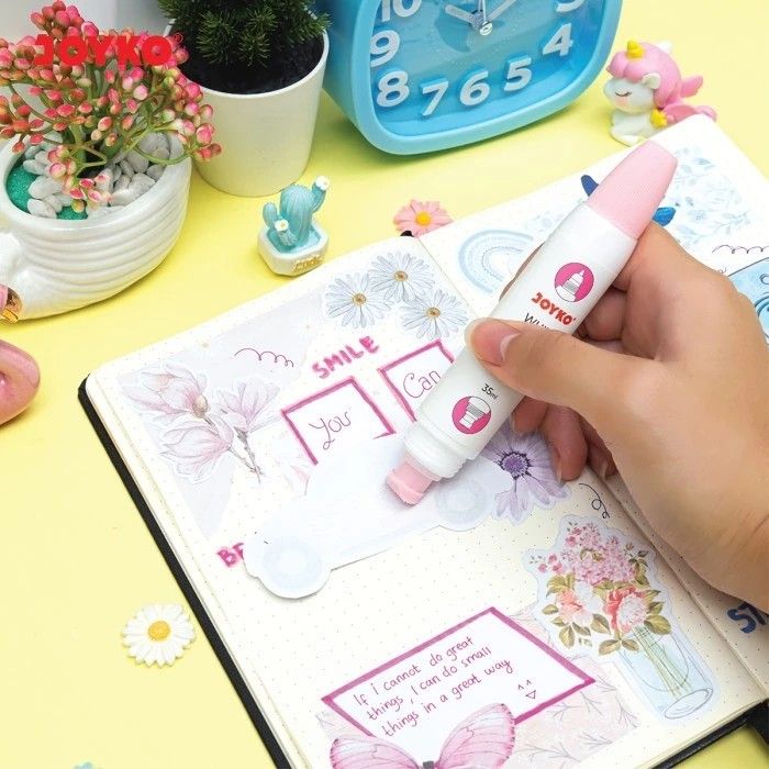 Lem liquid, Buku & Alat Tulis, Alat Tulis di Carousell