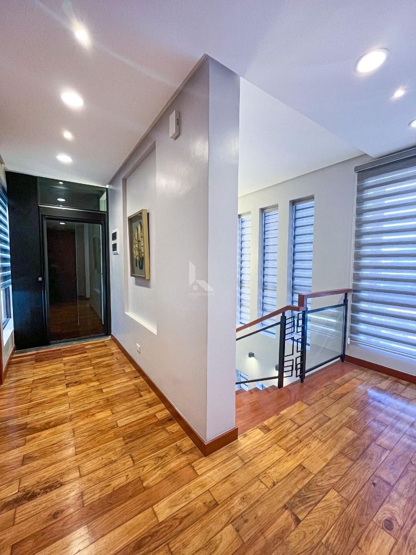 Modern Townhouse in Quiapo -Recto Manila near FEU San Sebastian compare ...