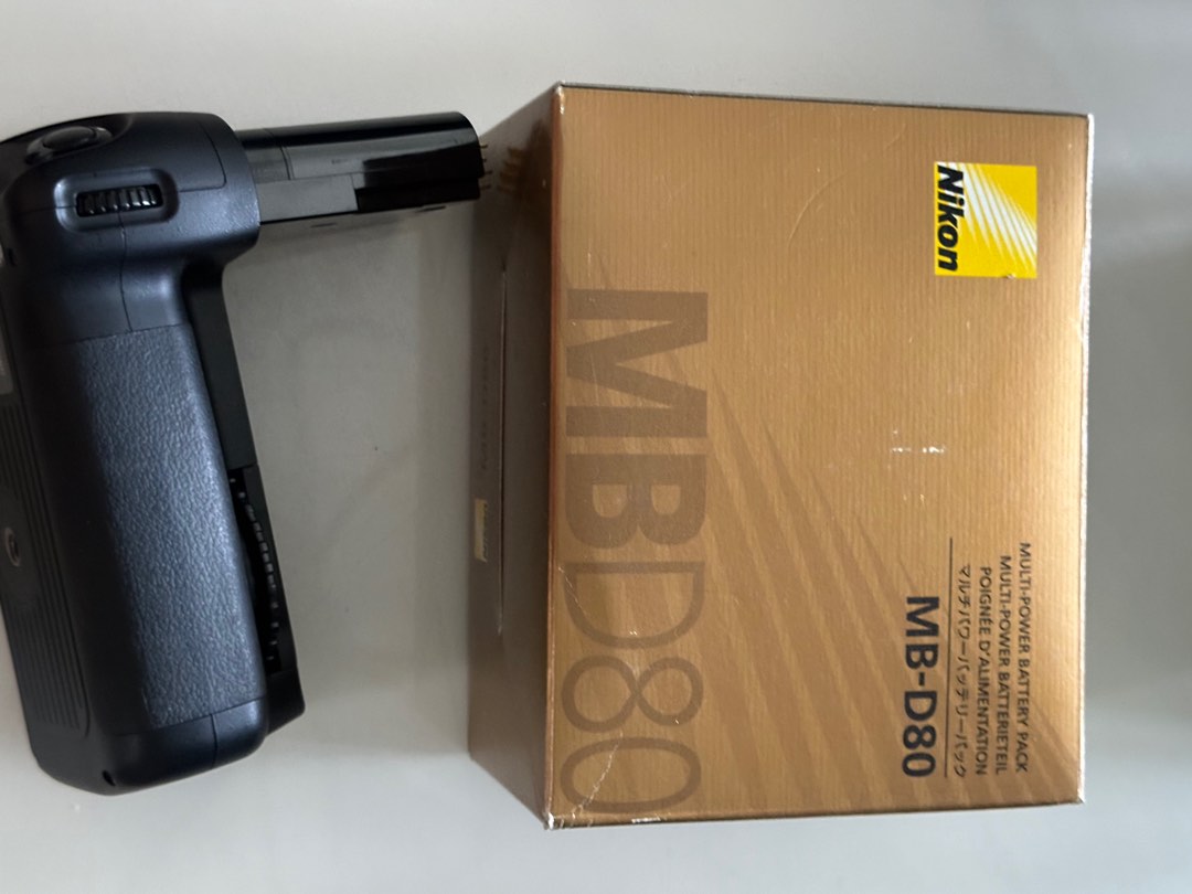 Multipower Battery Pack MBD80, Photography, Photography Accessories ...