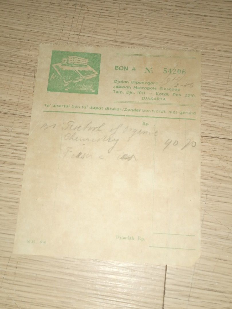 Nota jadul Toko Buku, Antik, Pajangan di Carousell