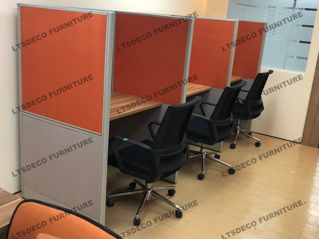 PRE MADE WORKSTATION CUBICLE TABLE / OFFICE FURNITURE / OFFICE ...