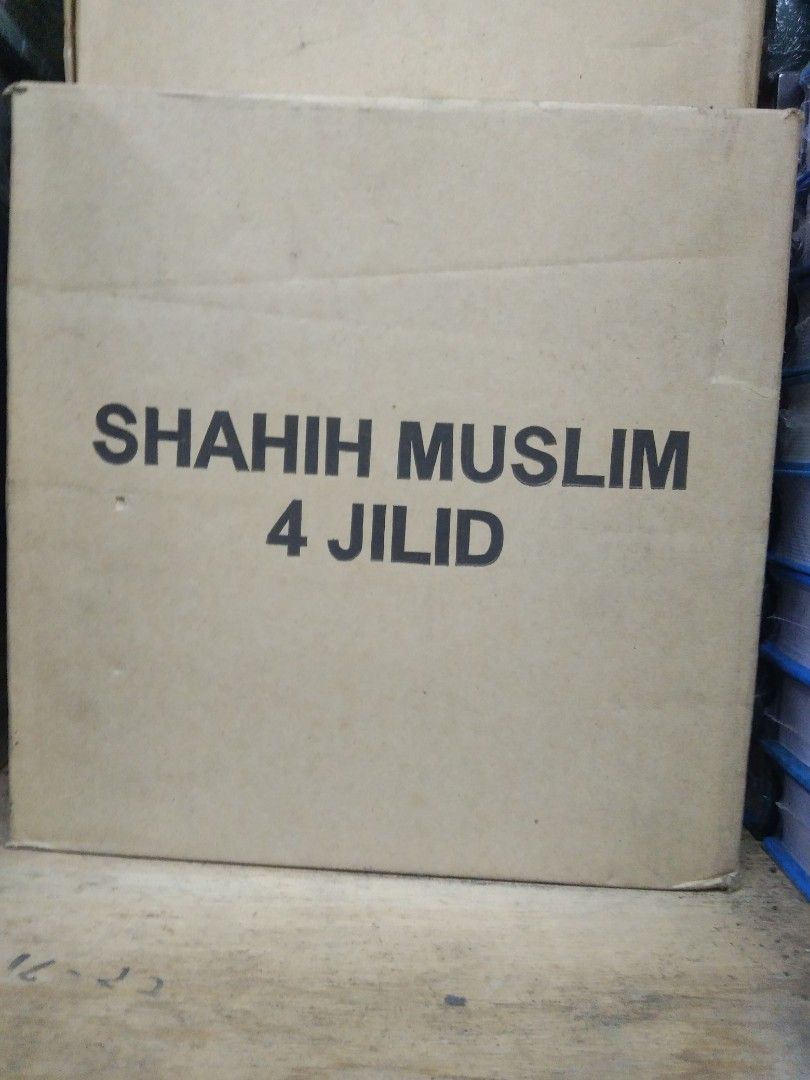 shahih muslim, Hobbies & Toys, Collectibles & Memorabilia, Religious ...