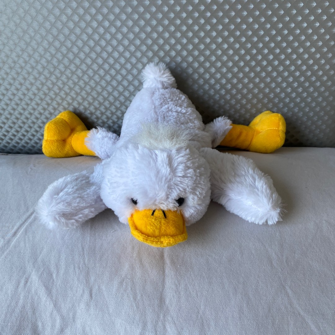 Toys R Us White Duck Soft Fluffy Stuffed Plushie Toy, Hobbies & Toys ...