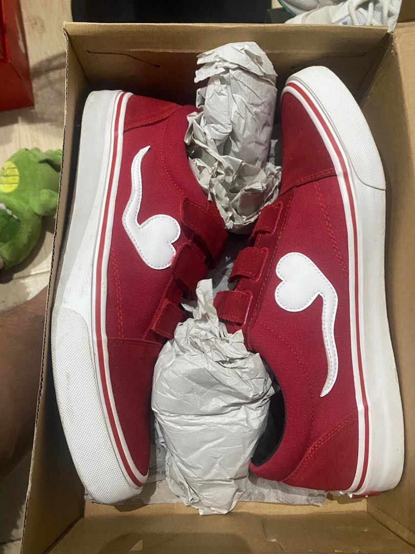 World balance ice sperm, Men's Fashion, Footwear, Sneakers on Carousell