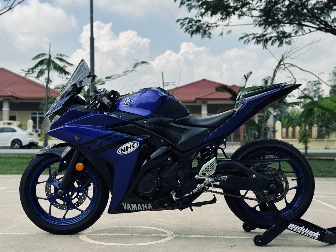 Yamaha R25 V1, Motorbikes on Carousell
