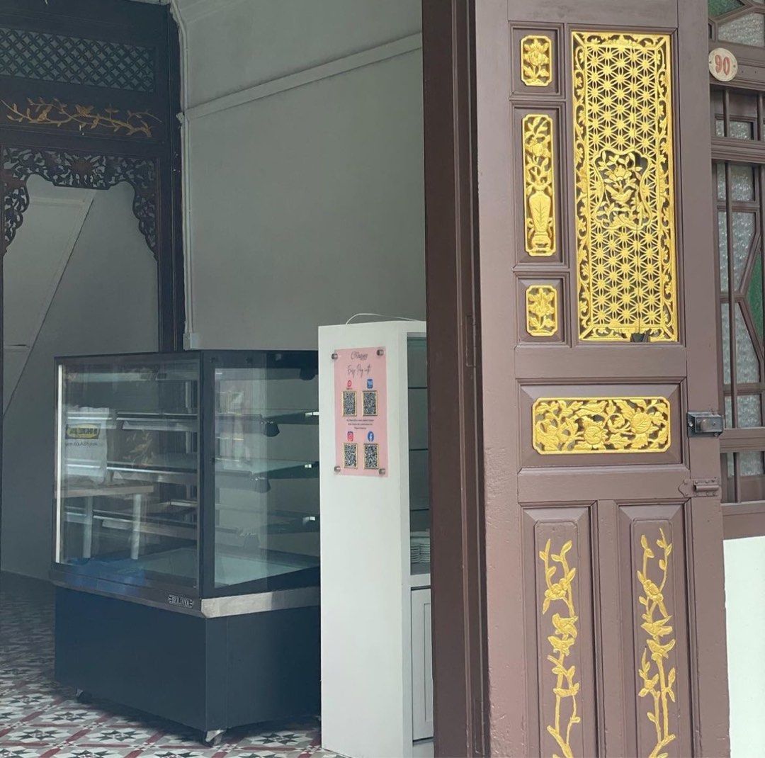BERJAYA Showcase Cake Chiller 4feet, TV & Home Appliances, Kitchen ...