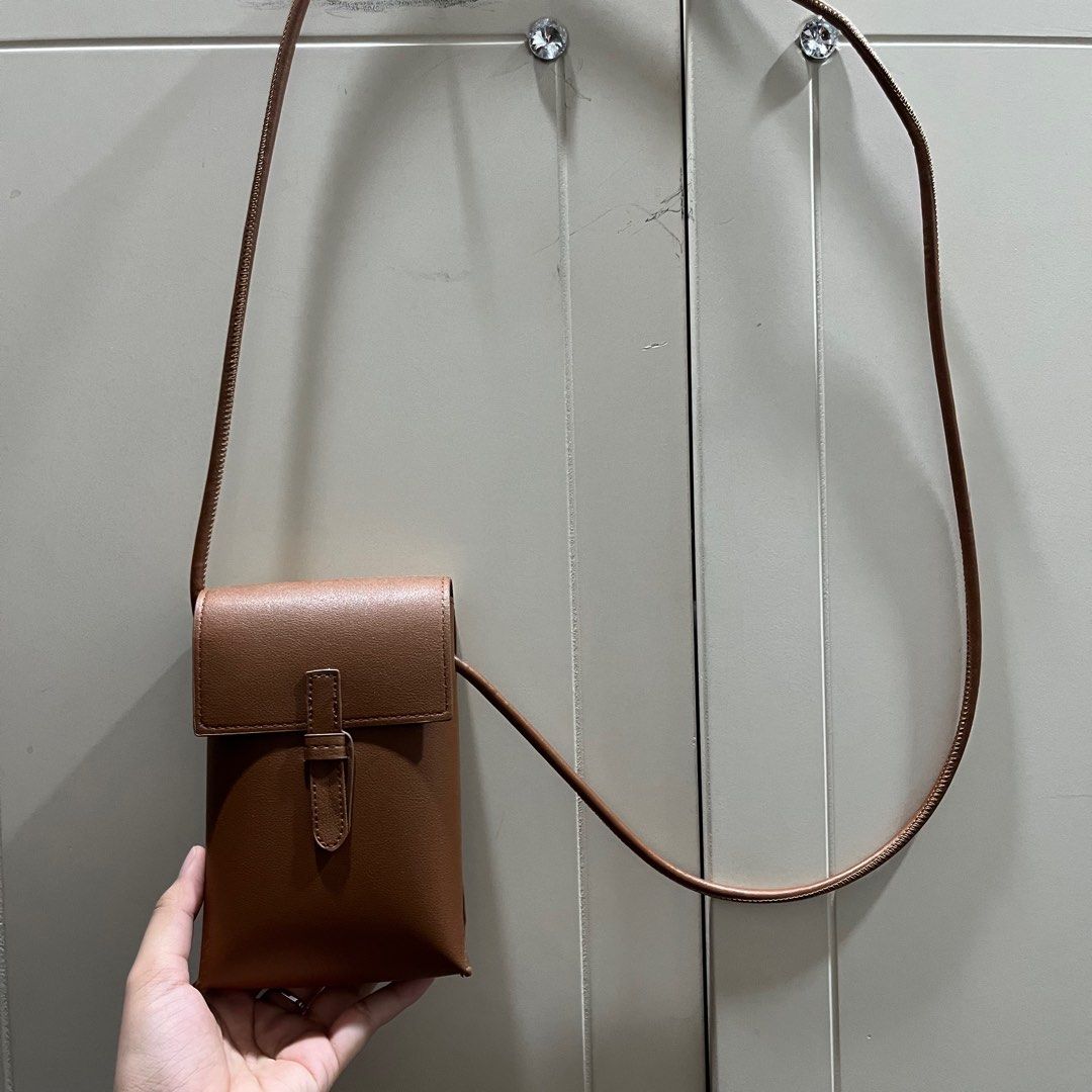 Kaison Sling Bag, Women's Fashion, Bags & Wallets, Shoulder Bags on ...