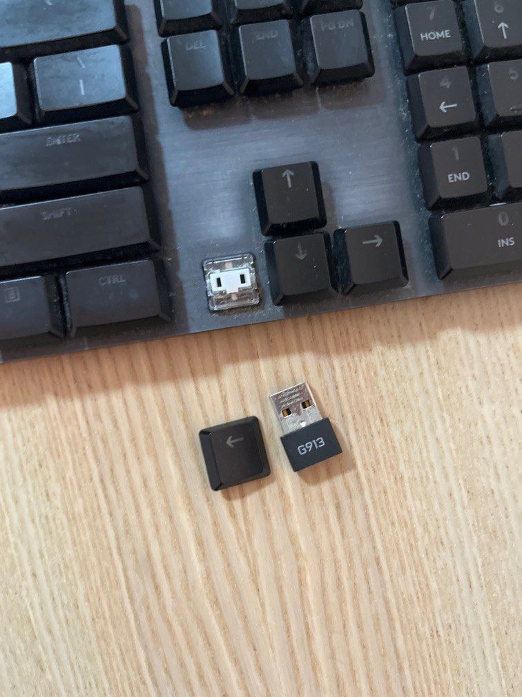 Logitech G913 Clicky Wireless Keyboard, Computers & Tech, Parts ...