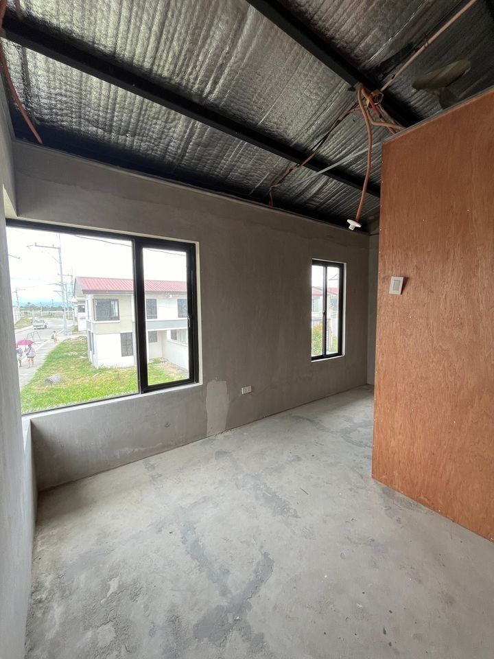 Pasalo Corner House and Lot Near Bulacan International Airport and NLEX ...