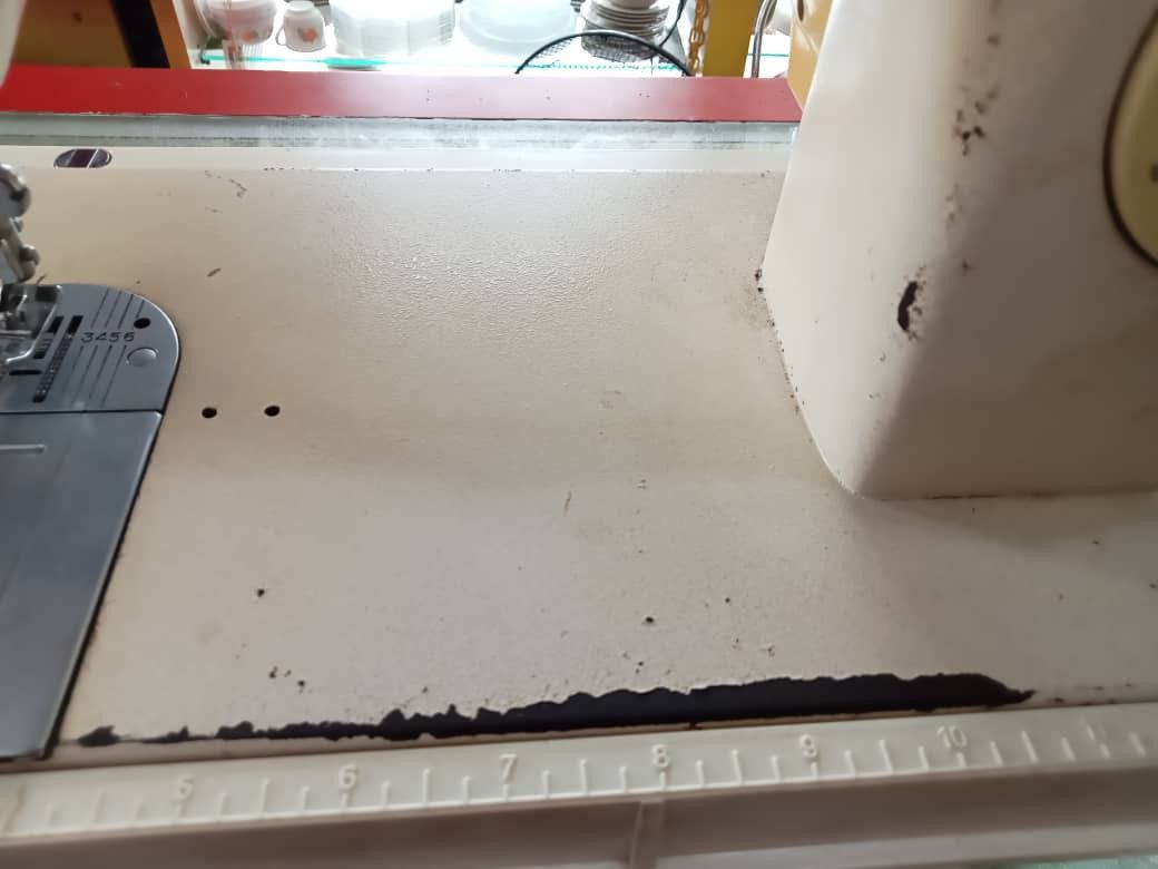 SINGER Sewing Machine 1280, Furniture & Home Living, Furniture, Other ...