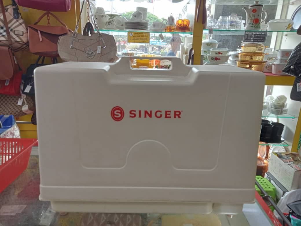 SINGER Sewing Machine 1280, Furniture & Home Living, Furniture, Other ...