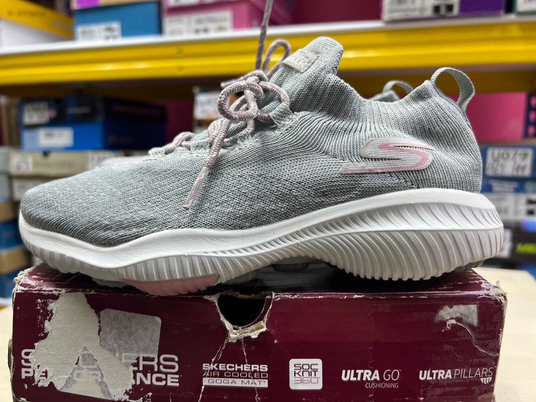 Skechers ULTRA PILLARs UltraGo GOGA-MAT Air-Cooled, Women's Fashion ...