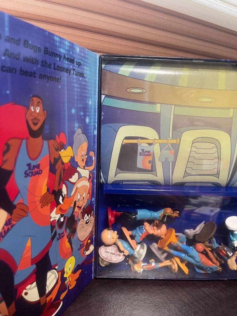 Space Jam: A New Legacy My Busy Book (Storybook & Activity Kit in one ...