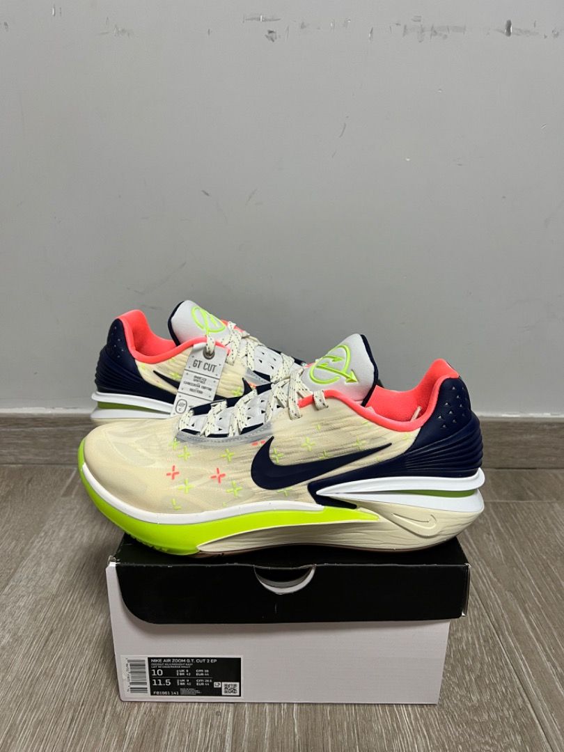 全新有單 Nike GT CUT 2 Crosshairs US10 cut2 kyrie, 男裝, 鞋, 波鞋 - Carousell