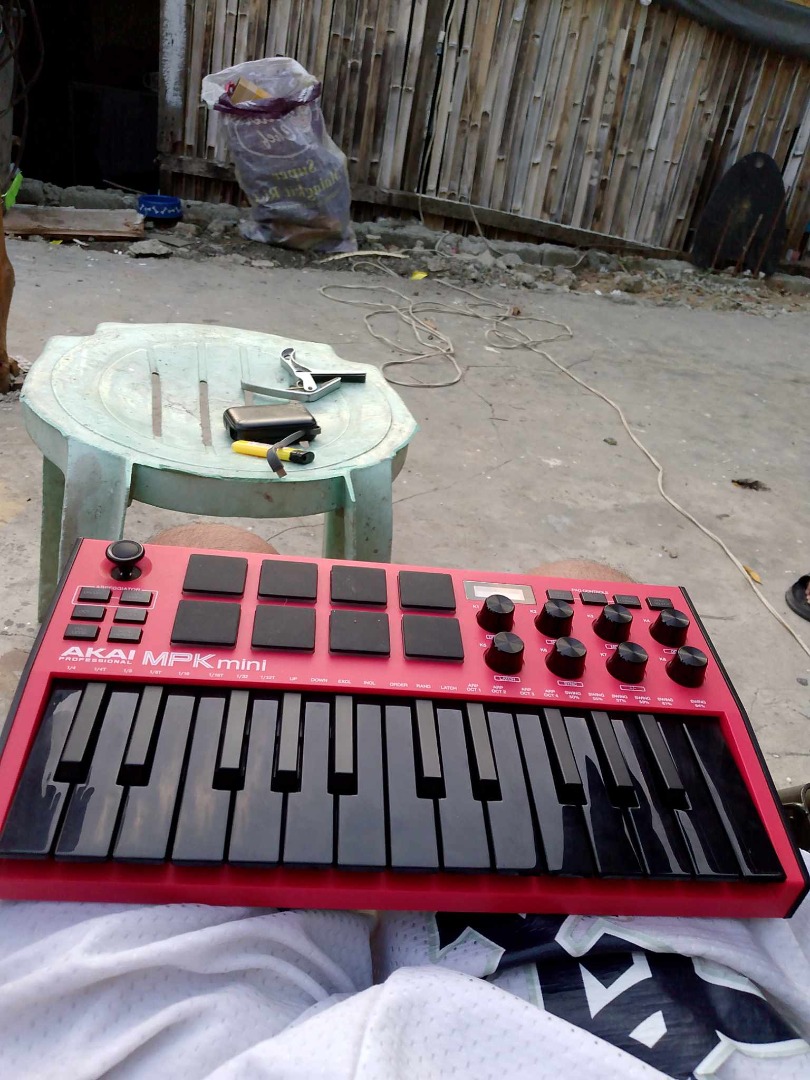 Akai pro mini mk3, Audio, Portable Music Players on Carousell