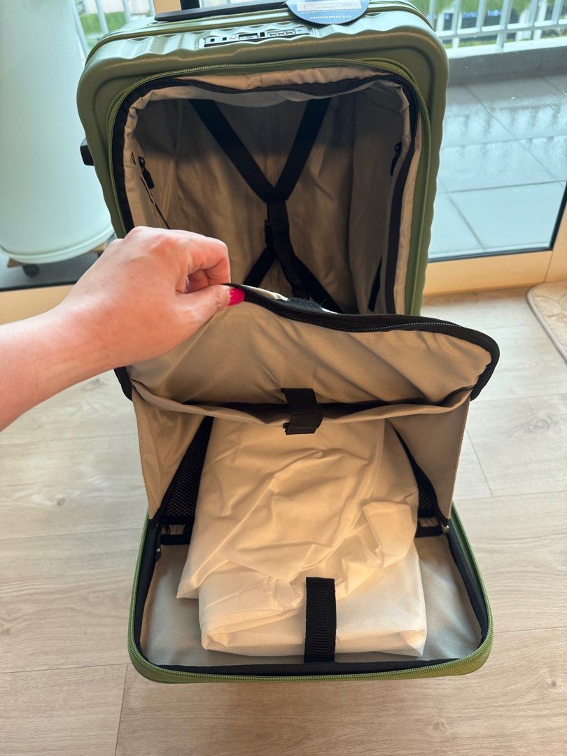 Brand new open front top expandable lightweight stackable Luggage 20 ...