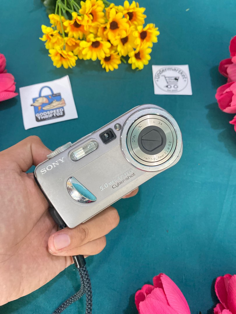 Camera Digital Sony CyberShot DSC-P10, Fotografi di Carousell