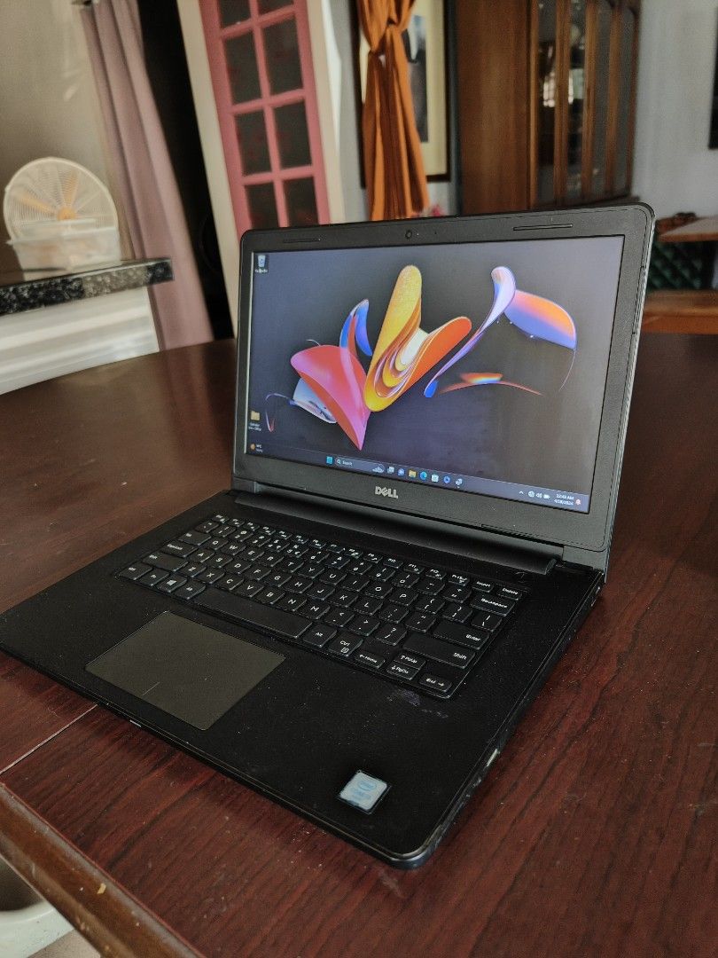 Dell Core i3 with Dedicated Ati Graphics and SSD DRIVE 8gb ram windows ...