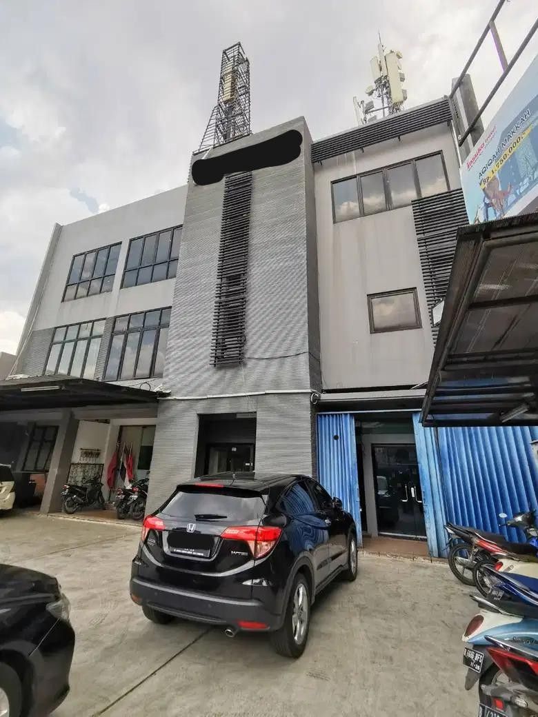 Disewakan ruko kebon jeruk jakarta barat 3,5 lantai, Properti, Rental ...