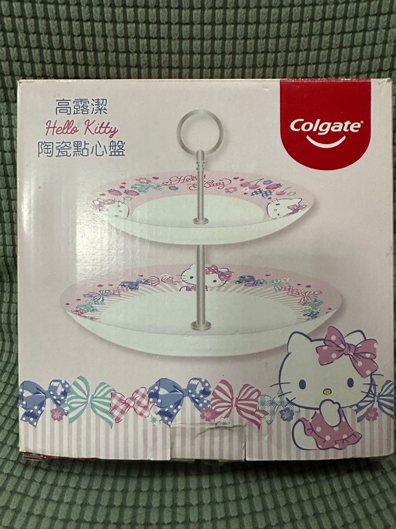 Hello Kitty Cake Stand Cupcakes Stand 高露潔 Hello Kitty 陶瓷點心盤, 傢俬＆家居, 廚具和 ...