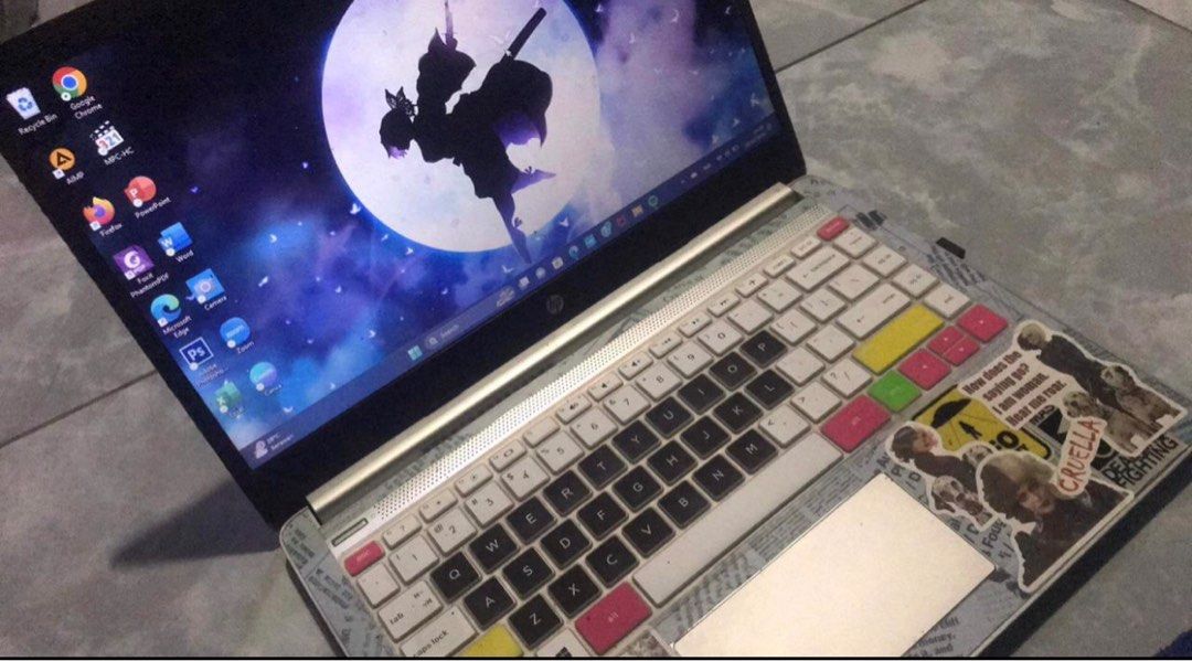 LAPTOP HP (AMD Athlon TM 3050U APU [1]), Elektronik, Komputer, Laptop ...