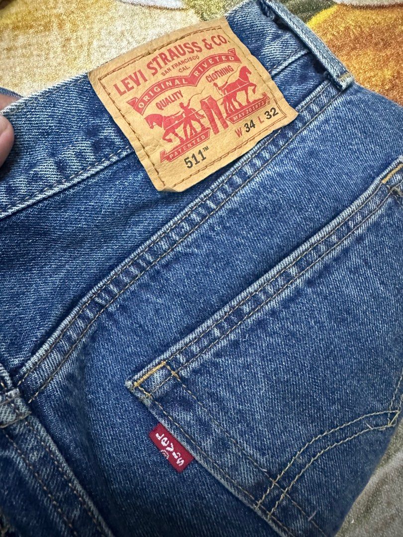 Levis original, Men's Fashion, Bottoms, Jeans on Carousell