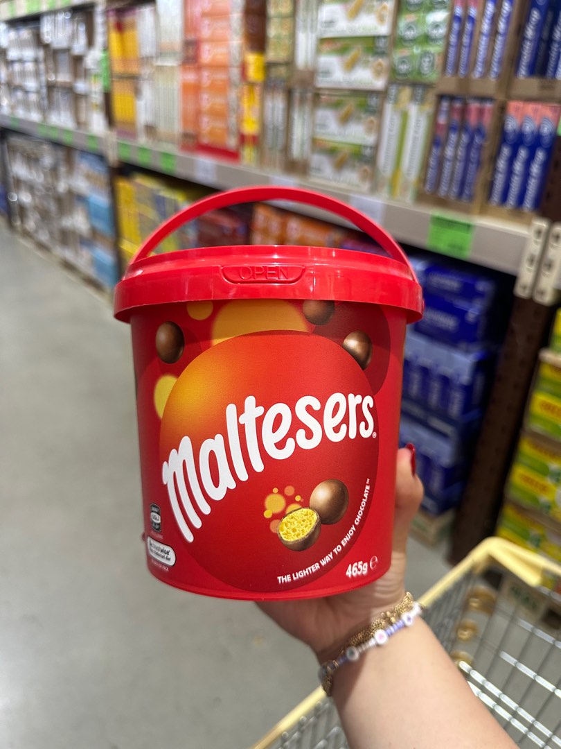maltesers GOLD in tub, Announcements on Carousell