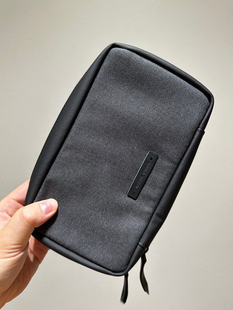 Native union tech pouch gear kit, Men's Fashion, Bags, Belt bags ...
