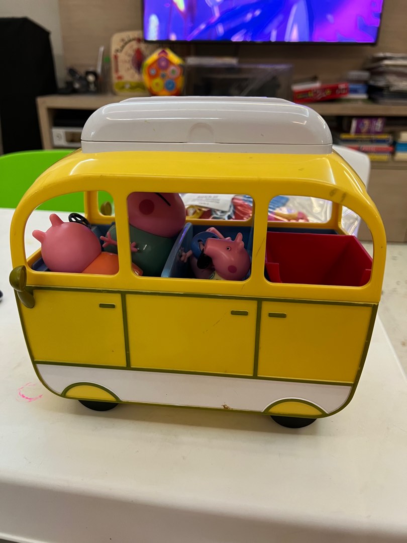 Peppa pig camping trip deluxe camper van playset, Hobbies & Toys, Toys ...