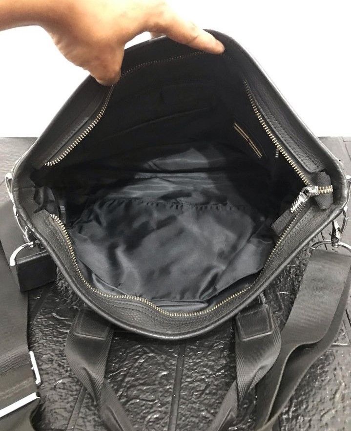 PRADA MADE IN ITALY FULL KULIT ASLI, Barang Mewah, Tas & Dompet di ...