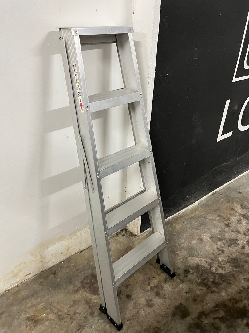 5 steps Ladder, Furniture & Home Living, Home Improvement ...