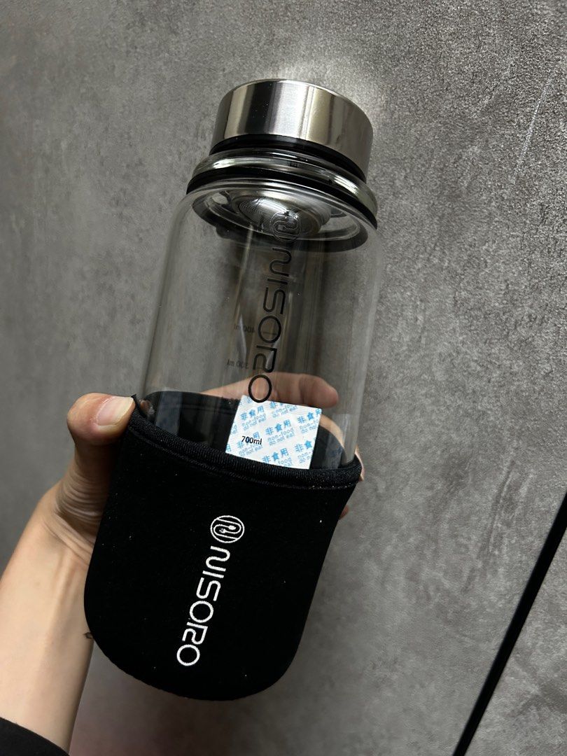 全新 盒裝 NISORO經典玻璃瓶(700ml) 泡茶 冷泡瓶 玻璃瓶, 家具及居家用品, 廚具和餐具, 茶具配件在旋轉拍賣