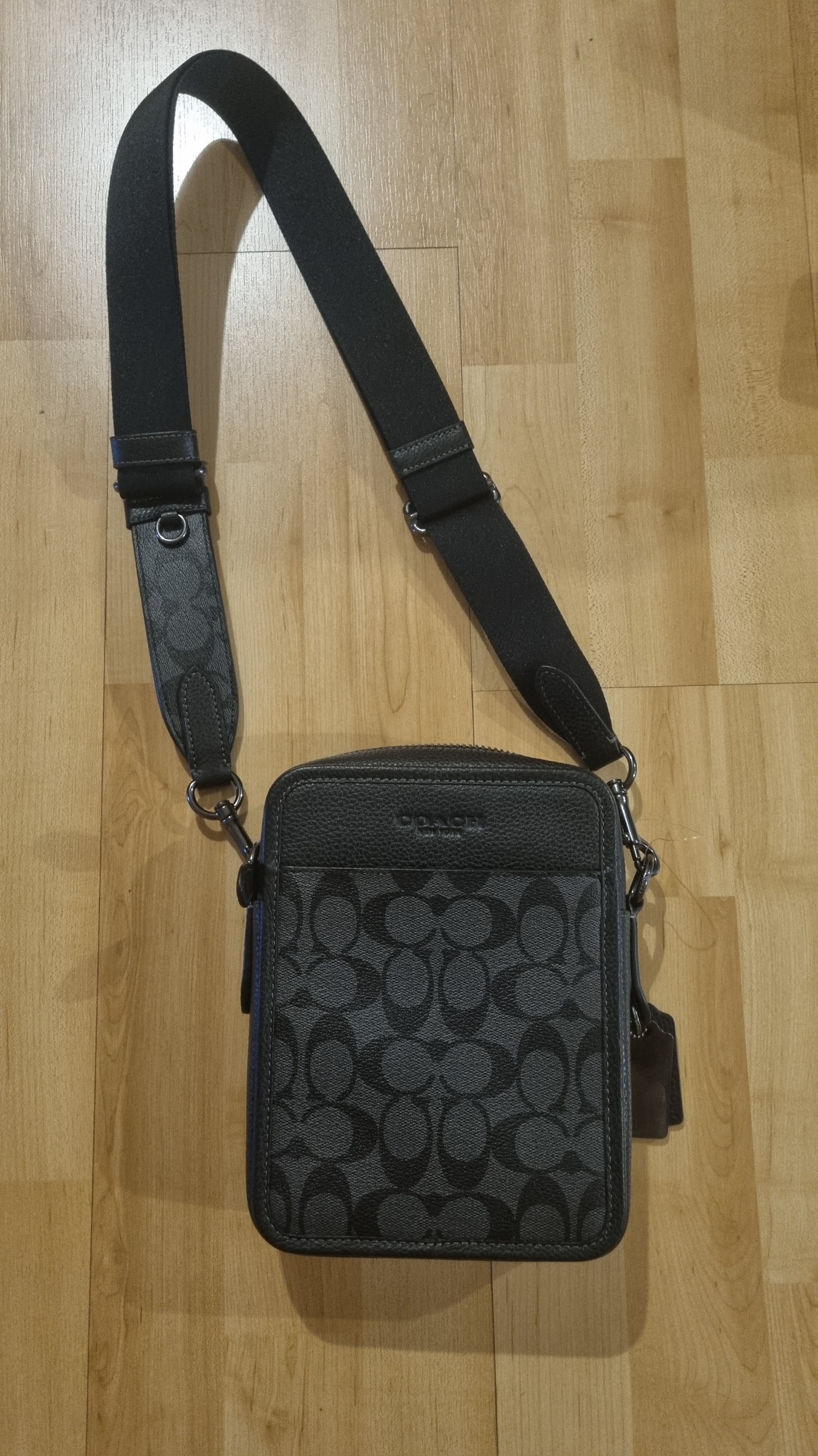 Brand New Sullivan Crossbody In Signature Canvas, Women's Fashion, Bags ...