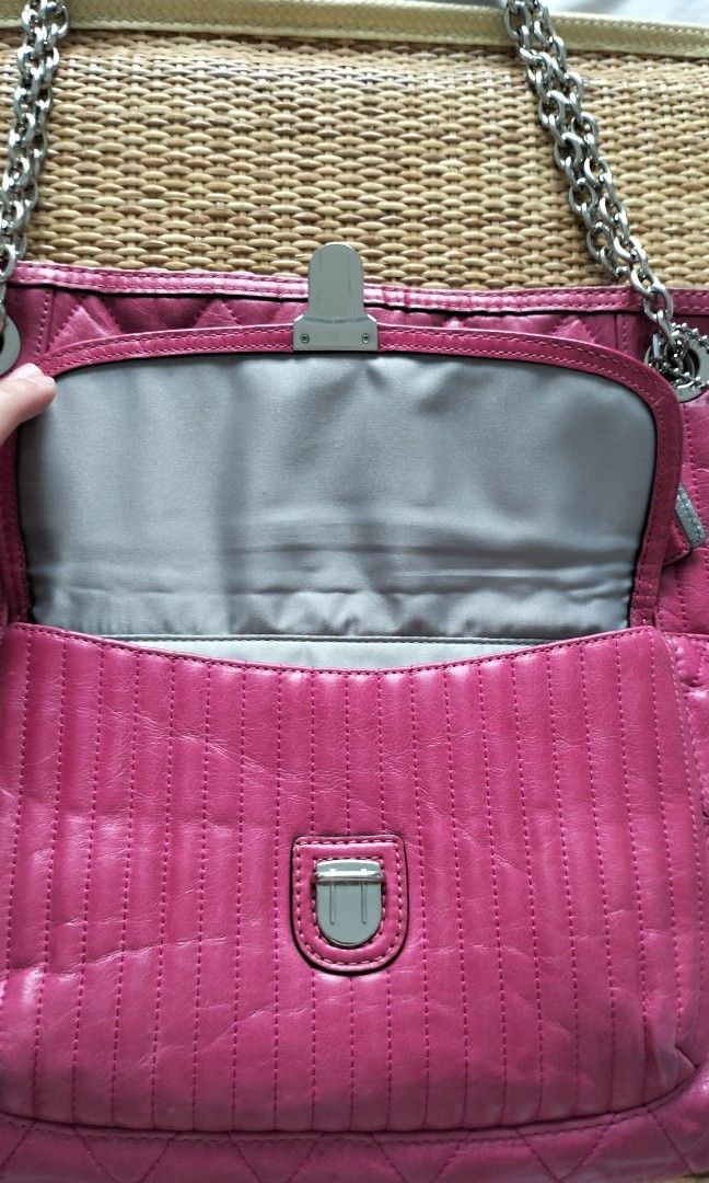 Coach Fuschia pink, Fesyen Wanita, Tas & Dompet di Carousell