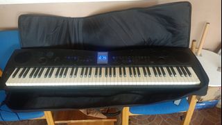 Huxley Light Up Keyboard Piano, Hobbies & Toys, Music & Media, Musical ...