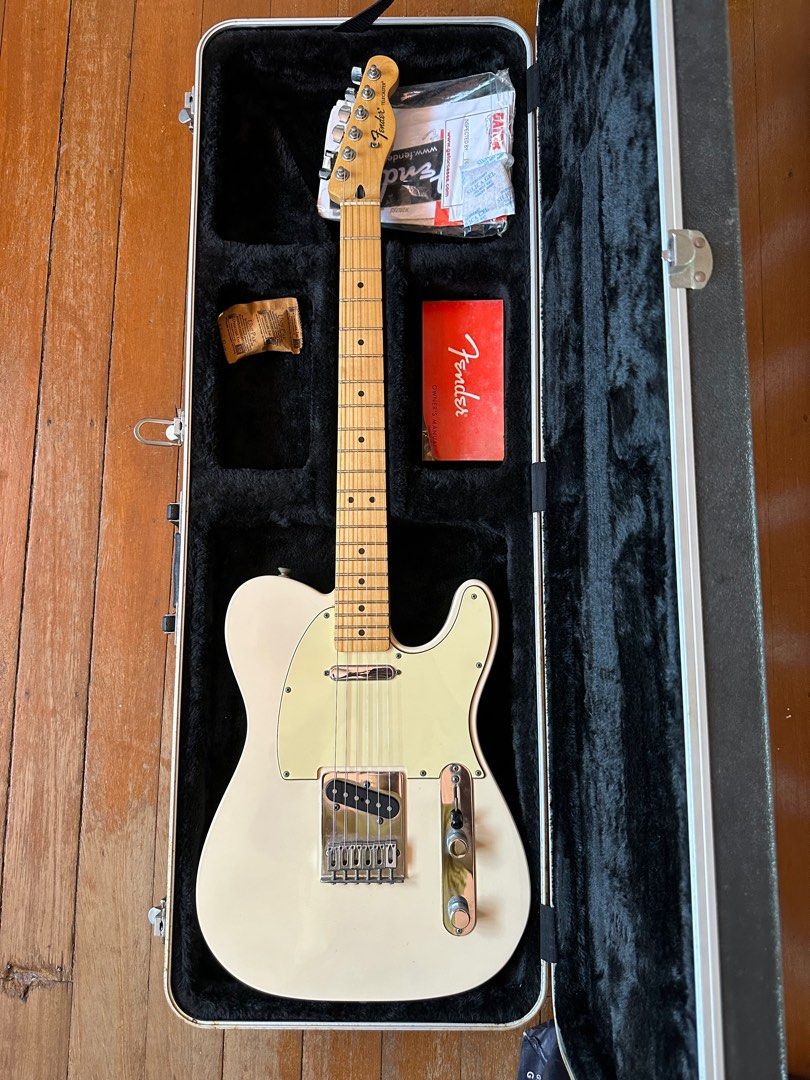Fender Telecaster Made in Mexico, Hobbies & Toys, Music & Media ...