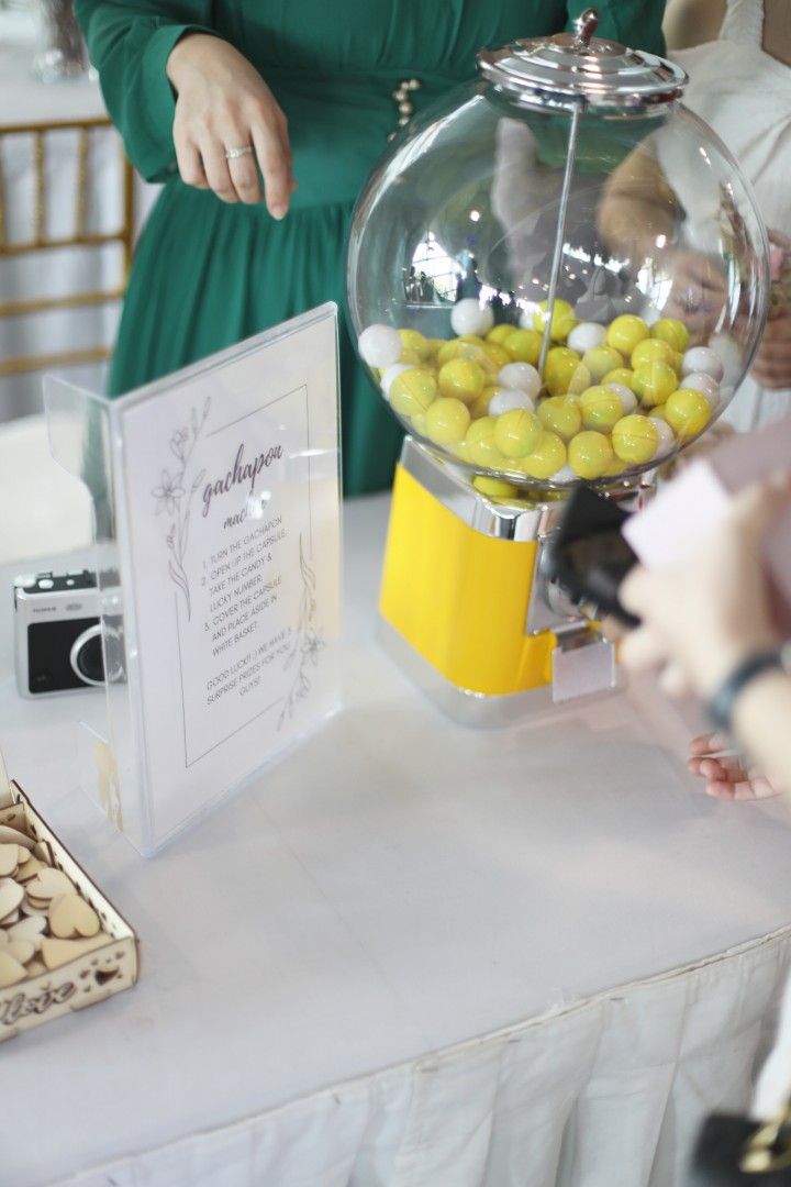 Gachapon Machine, Hobbies & Toys, Toys & Games on Carousell