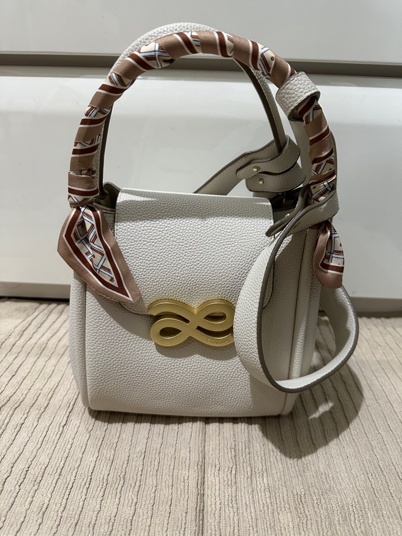 HOLB House of little bunny in Destiny PU, Women's Fashion, Bags ...