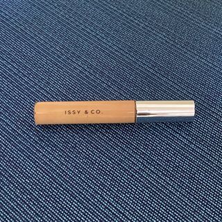 Issy active concealer (new logo) in NM3, Beauty & Personal Care, Face ...
