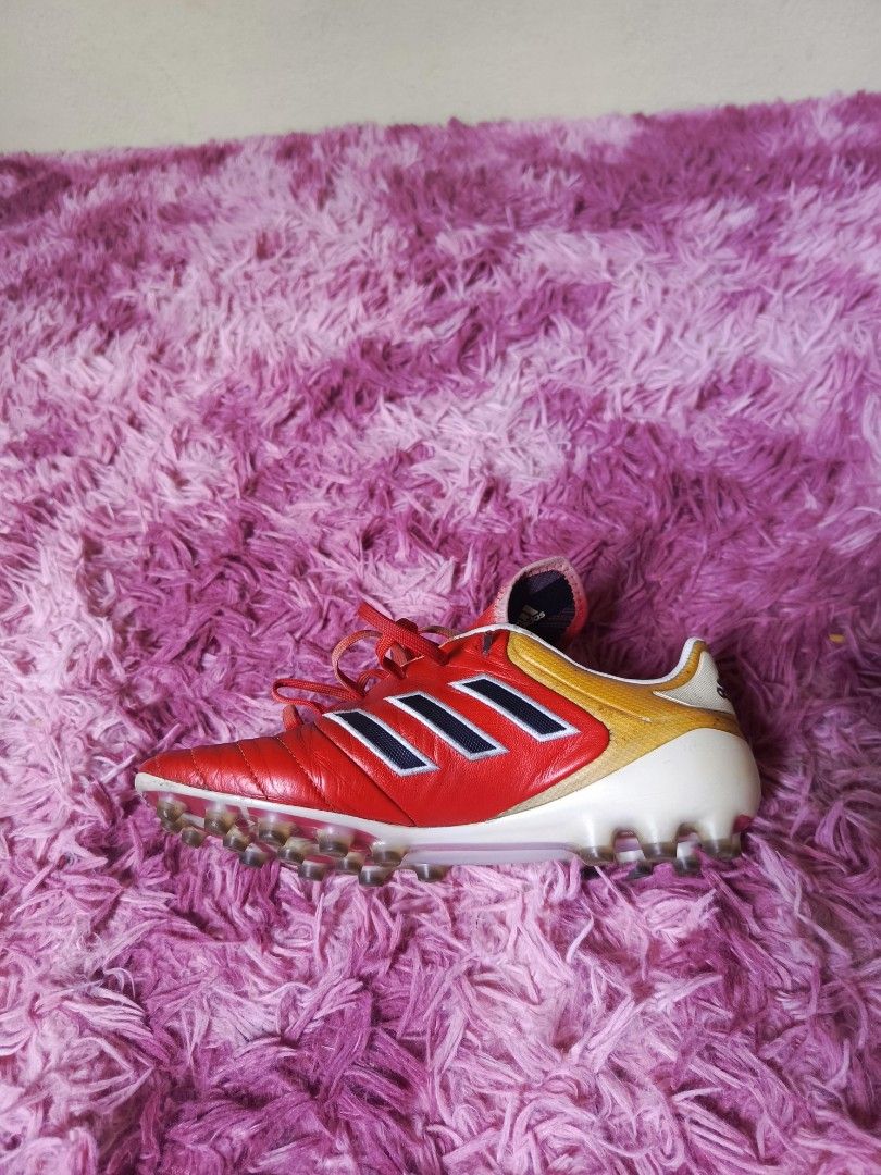 Kasit bola Copa, Sports Equipment, Other Sports Equipment and Supplies ...