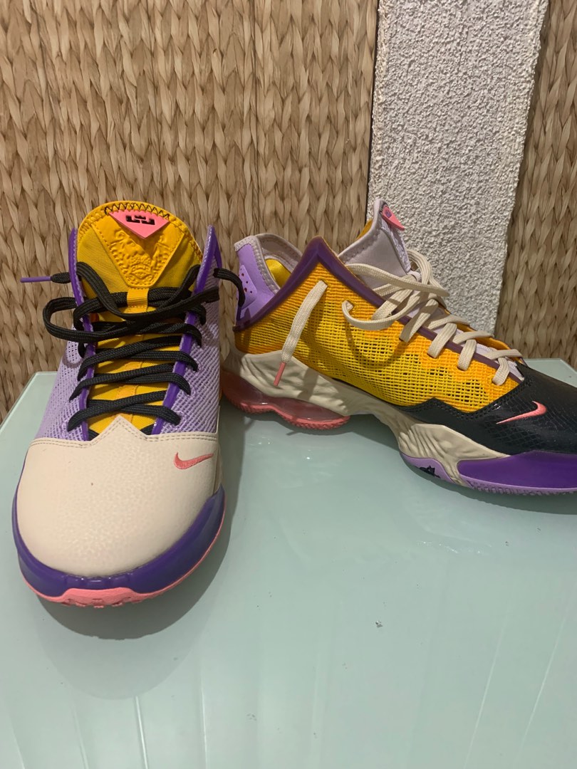 LeBron 19 Mismatch, Men's Fashion, Footwear, Sneakers on Carousell