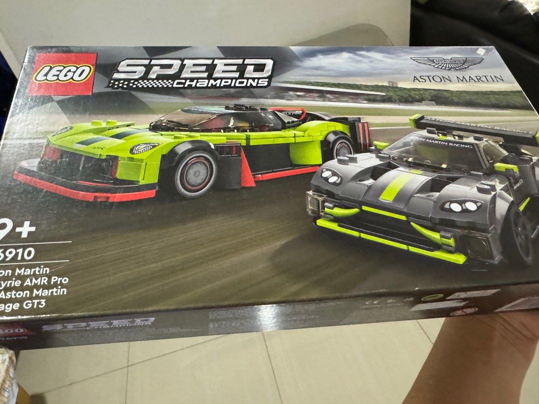 LEGO ASTON MARTIN authentic!, Toys & Collectibles, Mainan di Carousell