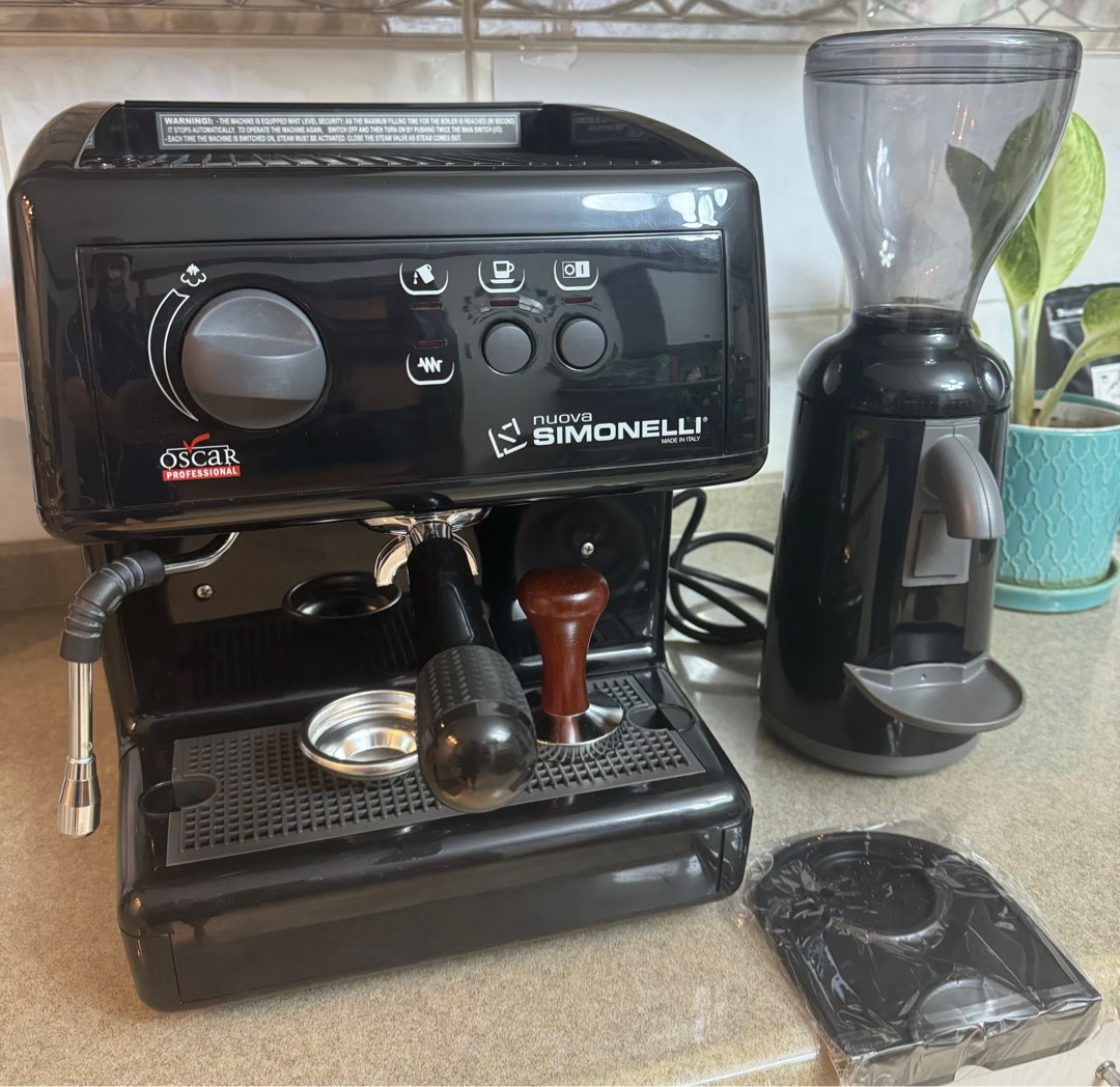 Nuova Simonelli Oscar Espresso Coffee Machine with Nuova Simonelli ...