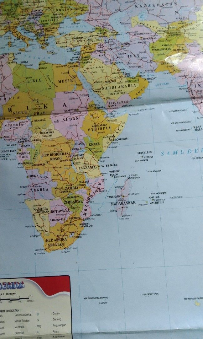 Peta dunia atlas dunia bukan globe bukan uang kuno, Buku & Alat Tulis ...