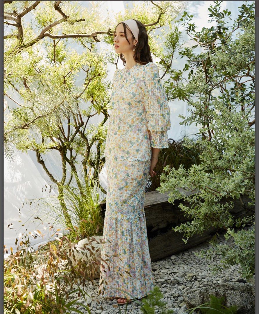 [RENT] INNAIRED RAYA 2024 | MIRIAM | (S), Women's Fashion, Muslimah ...