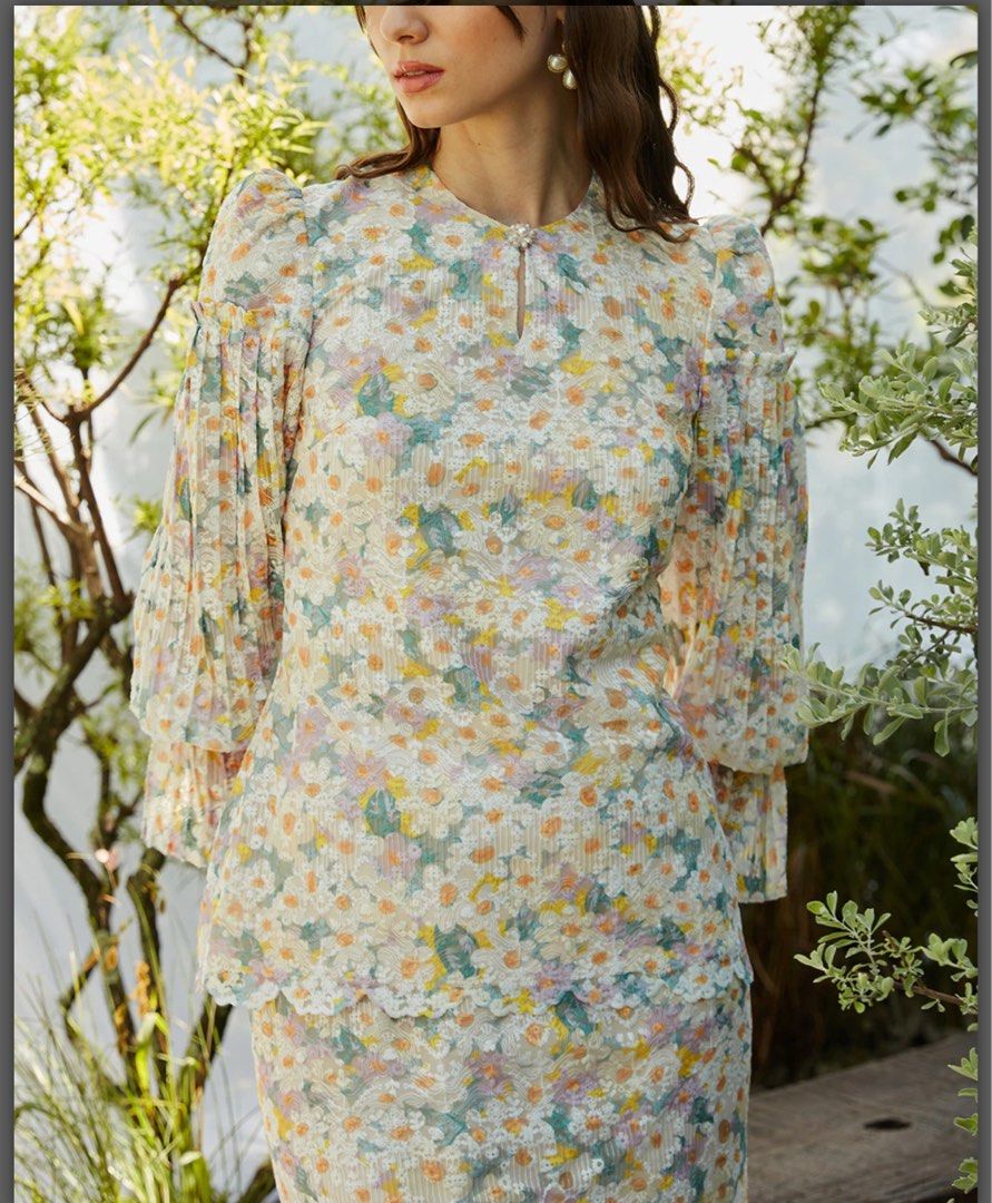 [RENT] INNAIRED RAYA 2024 | MIRIAM | (S), Women's Fashion, Muslimah ...