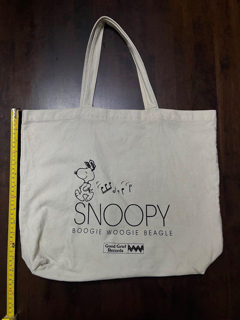 SNOOPY Tot Bag, Women's Fashion, Bags & Wallets, Tote Bags on Carousell