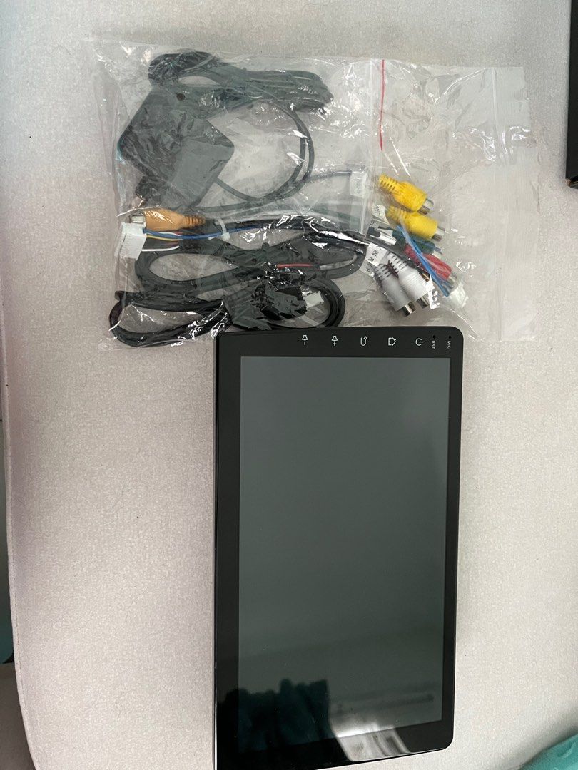 Tomahawk T3L Android Player 10inch, Auto Accessories on Carousell