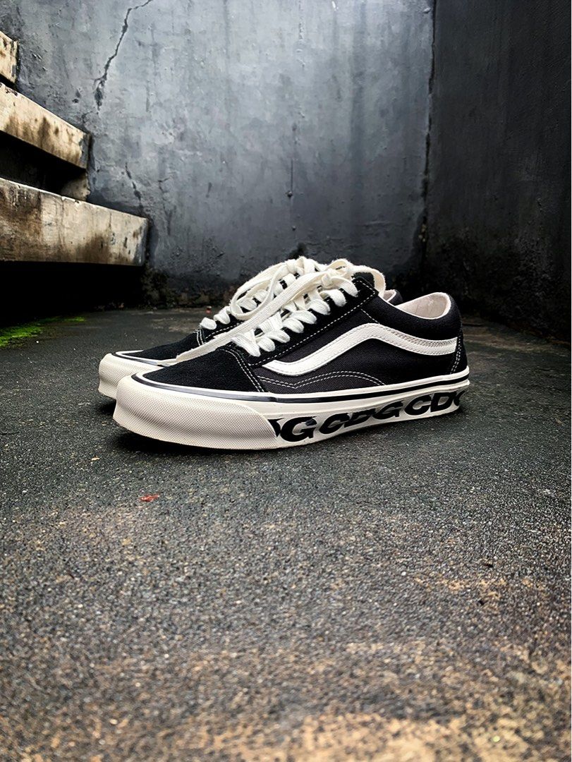 VANS OS VAULT X CDG COMME DES GARCONS, Fesyen Pria, Sepatu , Sneakers ...