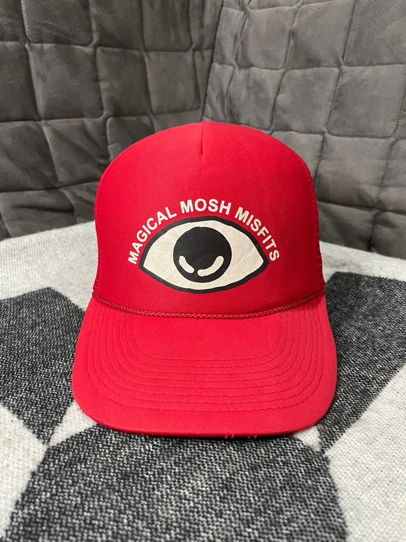 Vintage Magical Mosh Misfits Skate Trucker Hat, Men's Fashion, Watches ...
